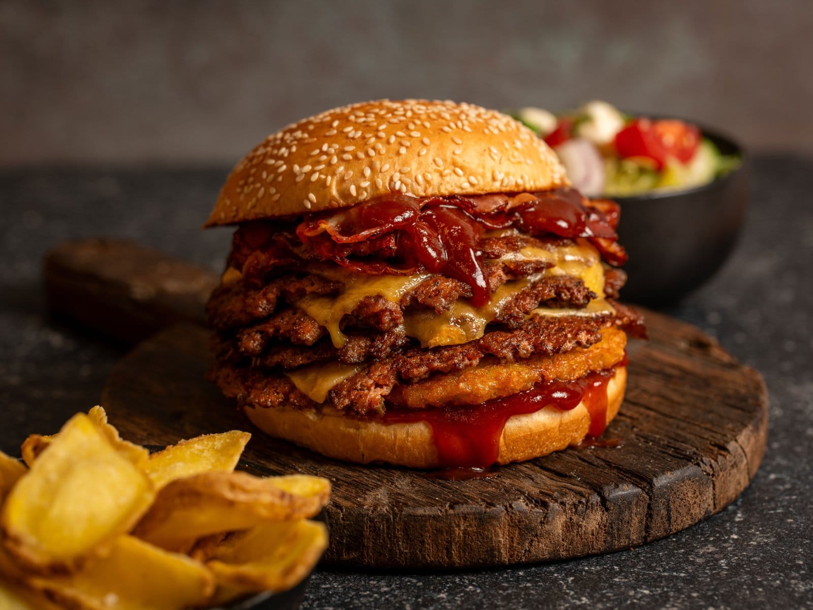Smashburger BBQ z bekonem i plackiem ziemniaczanym - AJ FOOD